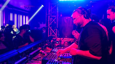 Mh D · Artist Profile