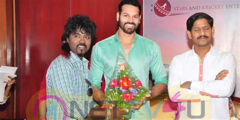 srikanth launches hyderabad biggest cricket logo exclusive photos 327325 movie press meet