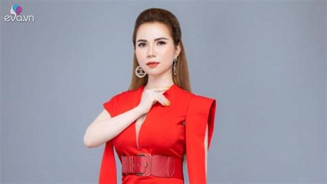 Nữ Doanh Nhân Bích Cao Phụ Nữ Hiện đại đẹp Và Bản Lĩnh