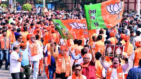 Bjp ఎన్నికలపై దూకుడు పెంచుతున్న బీజేపీ ఎవరెవరికి సీట్లు