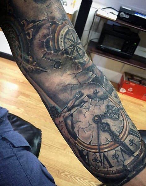 33 Old Clock Tattoo Ideas New Inspiraton Old Clock Tattoo Design