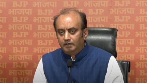 नेहरू और पीएम मोदी की बराबरी नहीं हो सकतीराज्यसभा में ऐसा क्यों बोले