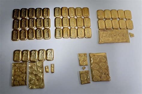 Smuggled Gold Worth Rs 133 Crore Seized In Andhra And Telangana 12