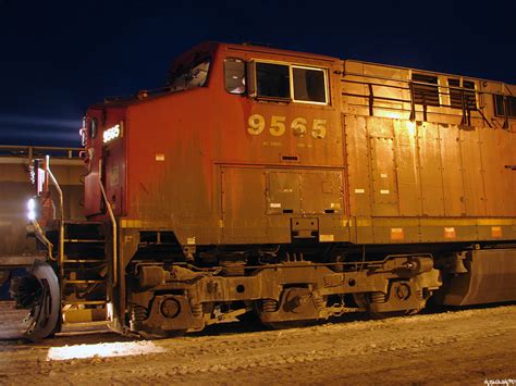 Railpictures.ca - MuskokaMoFo Photo: The crew of CP 9565 North is in ...