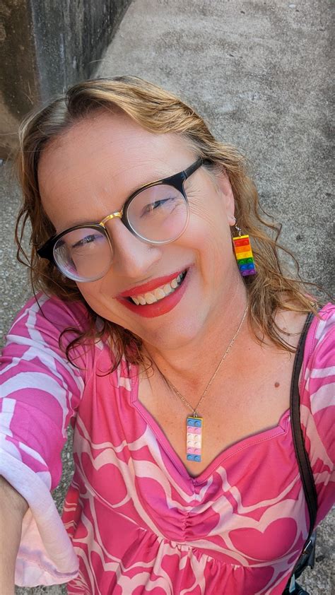 53 Years Old And 1 Year Hrt R Translater