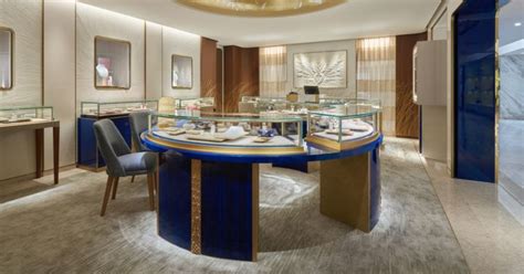 매장 크기 2 5배 확대 롯데免 명동본점 쇼메 리뉴얼 오픈