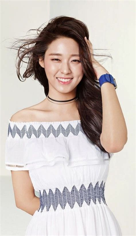 Pin By Eman Resu On Aoa Seolhyun Seolhyun Fashion Kim