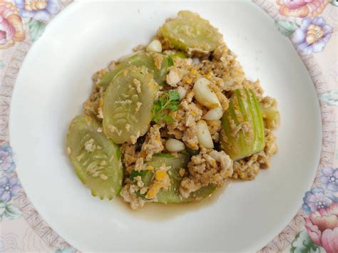 สูตร แตงกวาผัดไข่ พร้อมวิธีทำโดย กินไม่อ้วน 💋