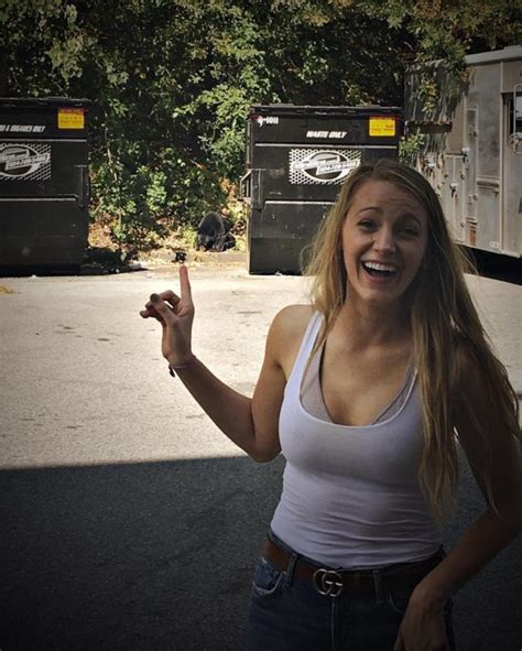 Blake Lively Nude The Fappening 14 Leaked Photos The Fappening