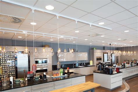 Comparison Of Aluminium Vs Gypsum Ceiling Panels In Commercial Setting