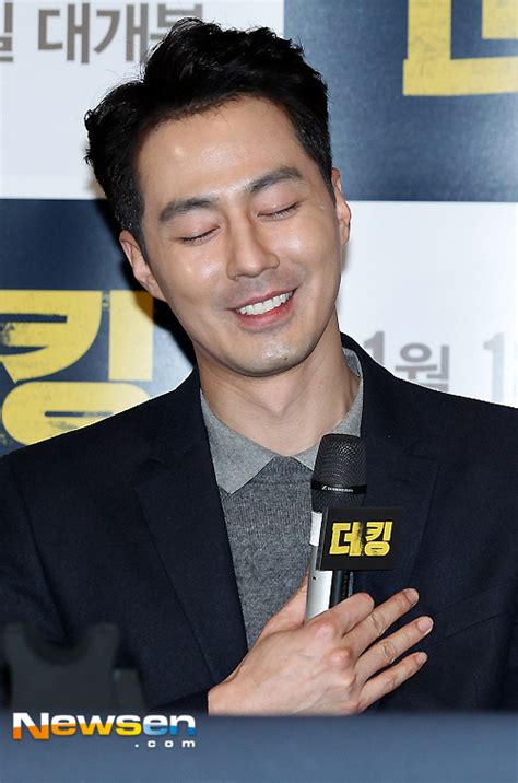 [포토엔]조인성 영화 호평에 긴장한 가슴 쓸어내리며