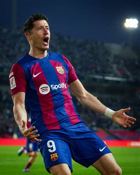 Lewandowski Belum Berniat Tinggalkan Barcelona Ini Alasannya Herald