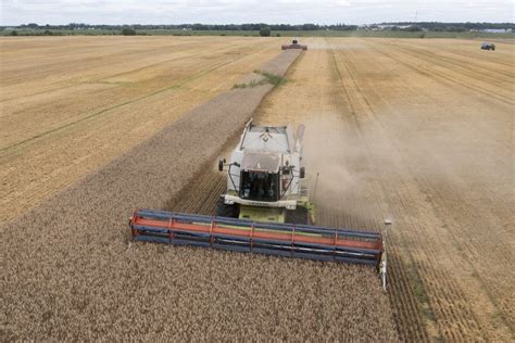 Poland Says No Longer Arming Ukraine As Grain Dispute Threatens Key