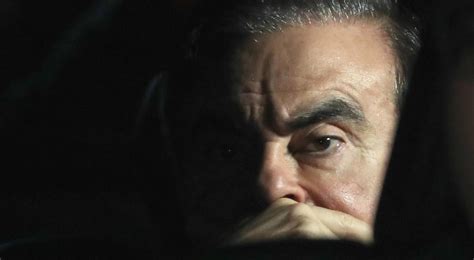 【動画】ゴーン被告、作業員姿で拘置所を後に 産経ニュース
