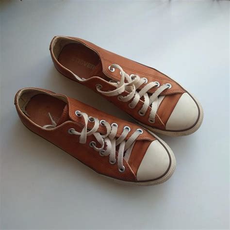 Кожаные кеды — цена 500 грн в каталоге Кеды Купить женские вещи по доступной цене на Шафе