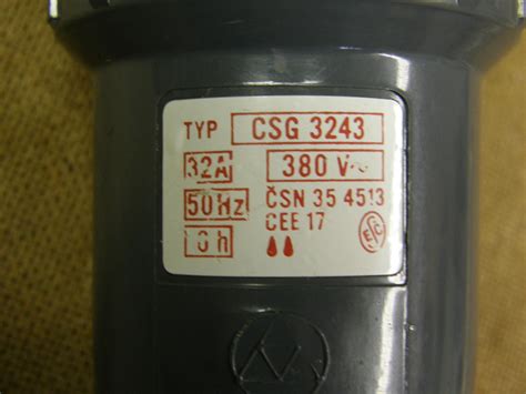 Zásuvka Spojovací 380 V 32 A Typ Csg 3243 Aukro
