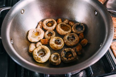Easy Chinese Style Button Mushroom Soup The Woks Of Life