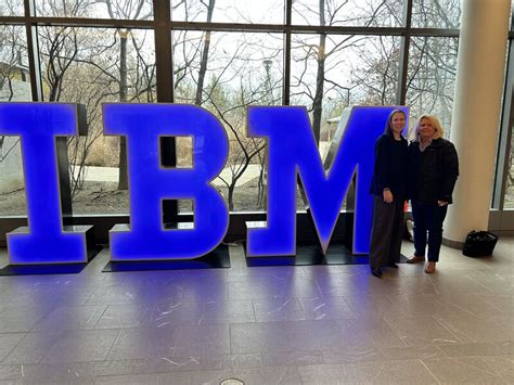 Tenyears Ibm Gratitude Careermilestone Innovation Continuouslearning Lindsey Mccracken