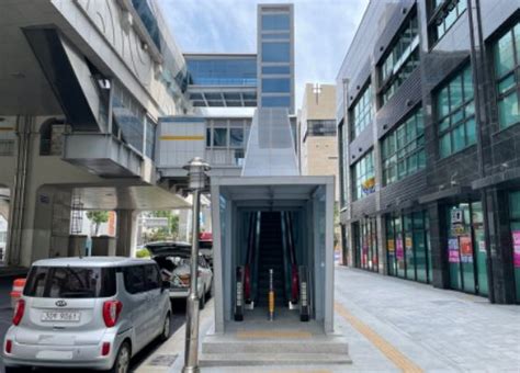 대구시 도시철도 3호선 달성공원역 2 3번 출입구 이설 개통