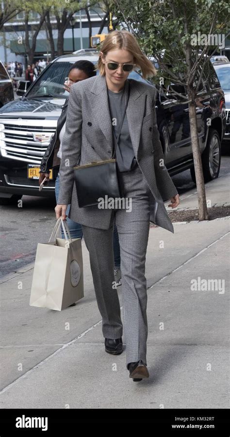 Lara Bingle Returning To Her Hotel Featuring Lara Bingle Where