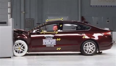 Auto Motor Racing „ფორდ ფიუჟნმა“ Iihs ს უმაღლესი შეფასება პლიუსით