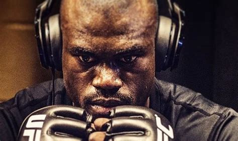 Vítor Belfort vs Uriah Hall es cancelada para hoy Superluchas