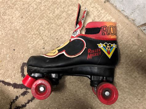 Vintage Mickey Mouse Roller Skates Disleelandia