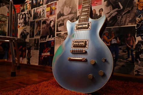 Lightning Jr — Rock N Roll Relics