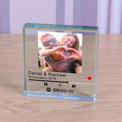3d Photo Crystal Ts And Tokens Personalised Glass And Photo Ts