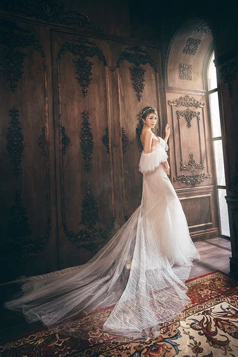 여자 서있는 하얀 드레스 드레스 아시아 사람 실내 여성 Hd 배경 화면 Wallpaperbetter