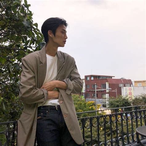Pin By Matsuki Hattori On Hyeong Kwon Kim Beautiful Men Pretty