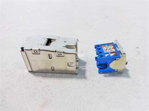 Lot Of 30 Panduit Mini Com Tx6 Jack Modules Cjs6x88gy And Cj688tgbu