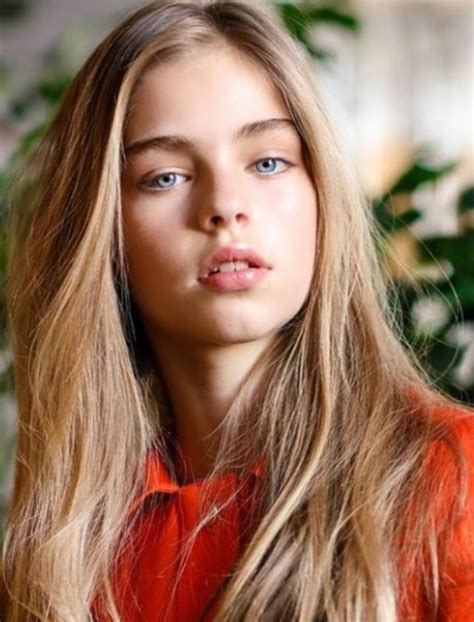 Jade Weber Image In High Quality Hairstyles With Glasses Hairstyles