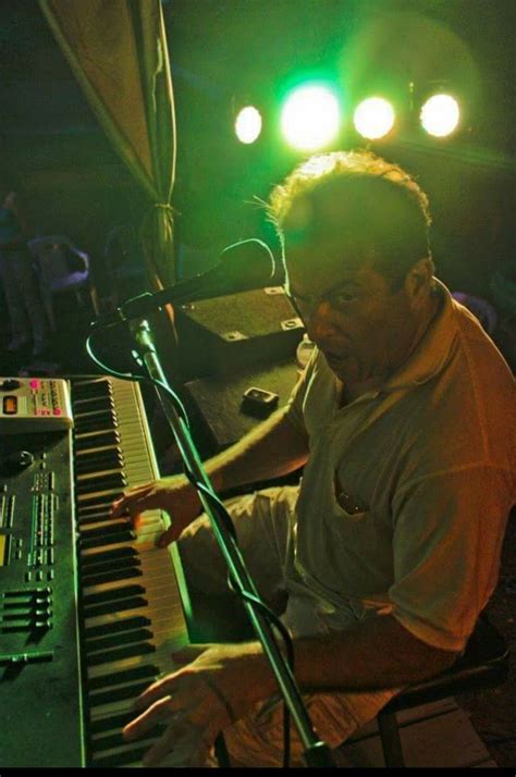 Ed Mccarron Entertainer Pianist And Singer New England