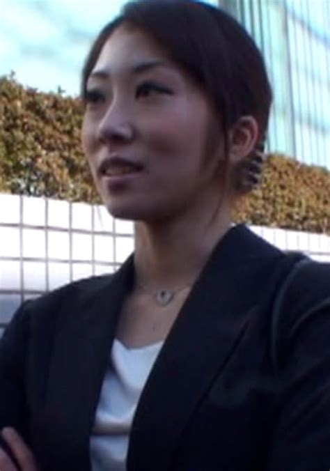 Jp 【視聴期限なし】清楚系olさんに取材と事務所に れ込み高額報酬でエロインタビュー！剛毛ま こに中出し2連発