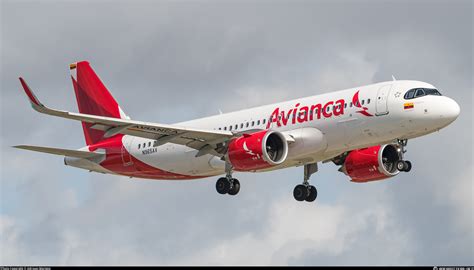Avianca Reveals A Stunning Retro Taca Airbus A320 Liv