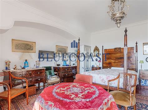 Quintas e casas rústicas Palacete T11 à venda em Costa da Caparica