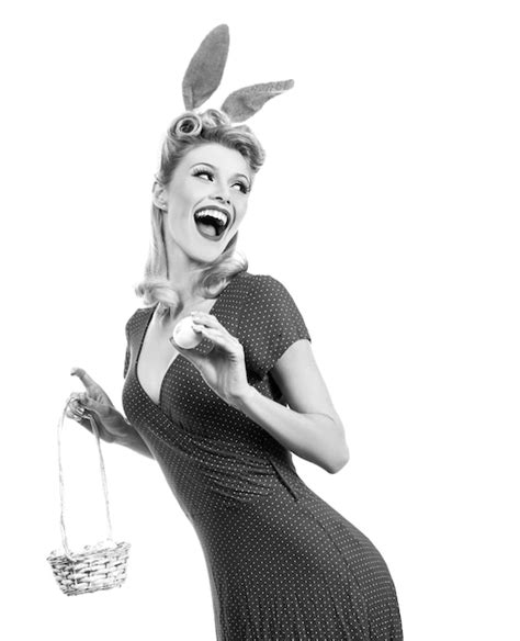 Mujer Con Una Máscara De Conejito De Pascua Y Se Ve Muy Sensual Modelo
