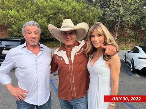 Jennifer Flavin 2022
