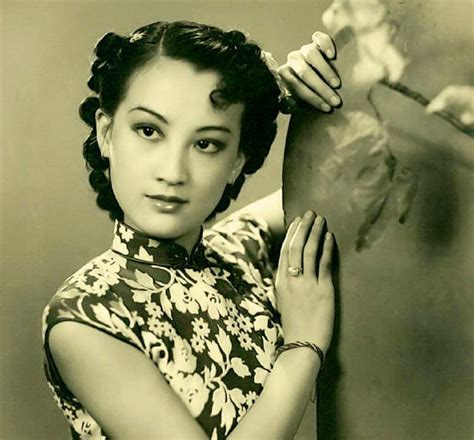 宋美龄去美国定居带99个箱子99个箱子里一半都是旗袍
