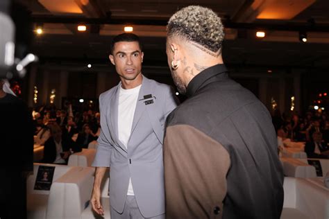 Football Cristiano Ronaldo Va Prolonger Son Contrat Avec Le Club