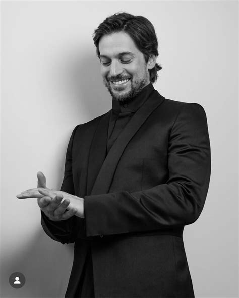 Lucas Bravo Rladyboners