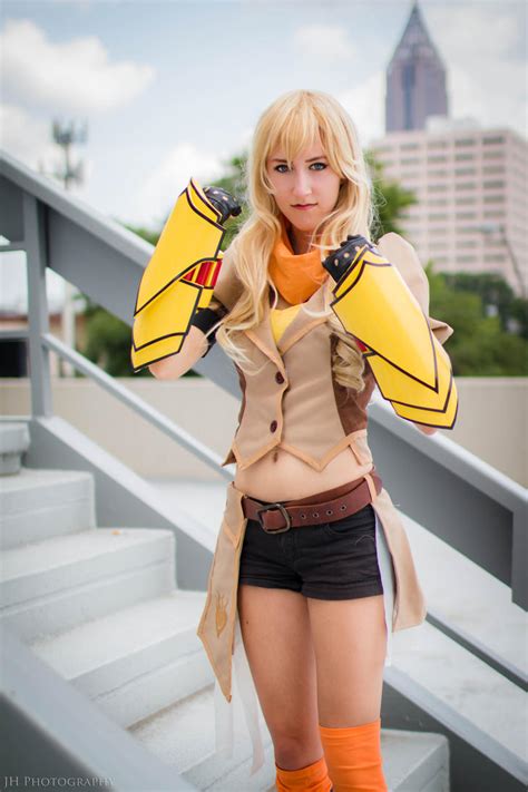 Rooftop Standoff Yang Xiao Long Rwby Cosplay By Anatyla On Deviantart