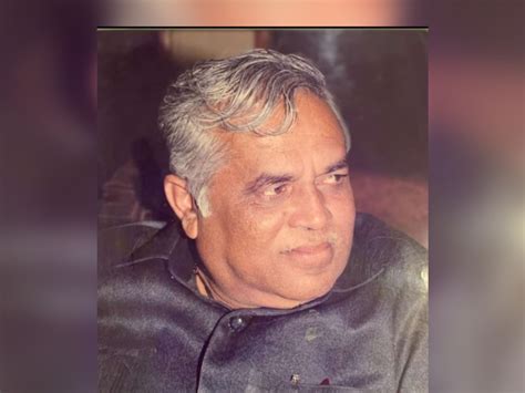 माजी आमदार सुरेश पाटील यांचे निधन Marathi News Former Mla Suresh Patil Passed Away Latest