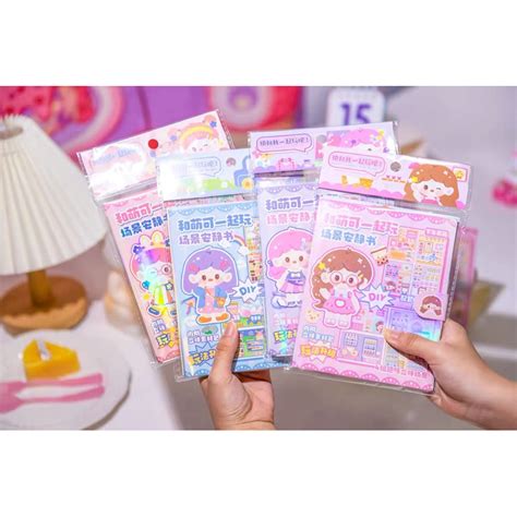 【ready Stock】女孩过家家立体安静书和萌可一起玩儿童卡通免裁剪制作大本手工玩具效游贴纸书 Meng Ke Cute Girl Stickers Deco Quiet Book