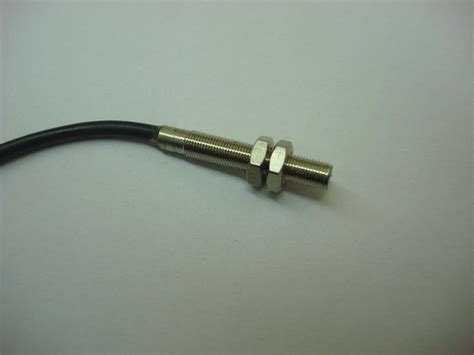 Barrel Round DC Type Inductive Proximity Switches Model PE IN 0 75 5 N1 30 NF At Rs 2700 In