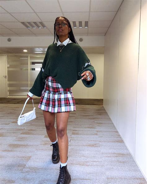 Saia Colegial Inspire Se Na Tendência Para Criar Looks Estilosos