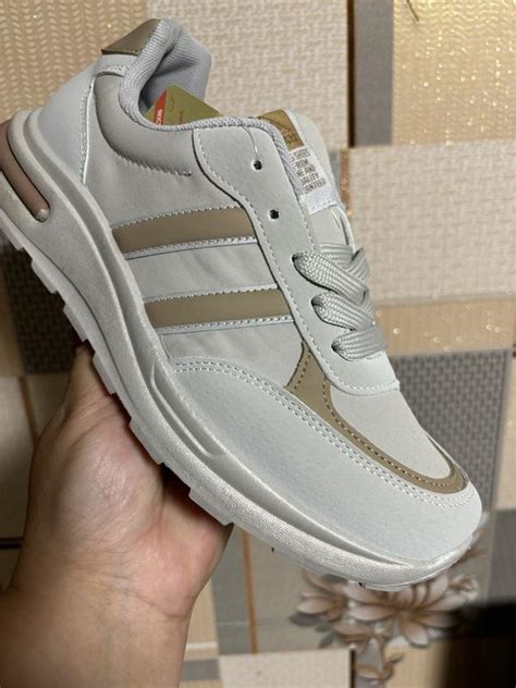 Кросівки — ціна 499 грн у каталозі Кросівки Купити жіночі речі за доступною ціною на Шафі