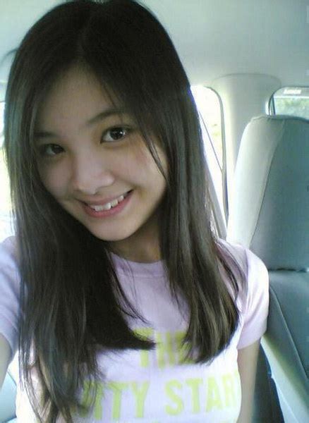 Model Indonesia Cantik Sexy Abg Cute Lea Sweet