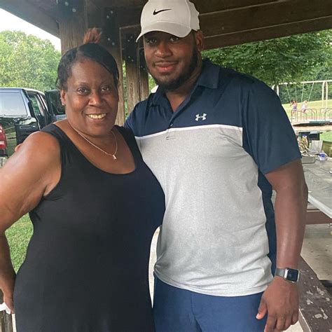 Akeem Hebron Former Georgia Football Player Dead At 34 New York Post